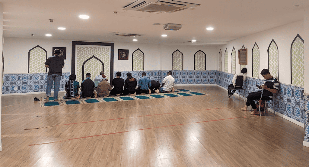 Lokasi Surau di KL East Mall - Jawapan.com